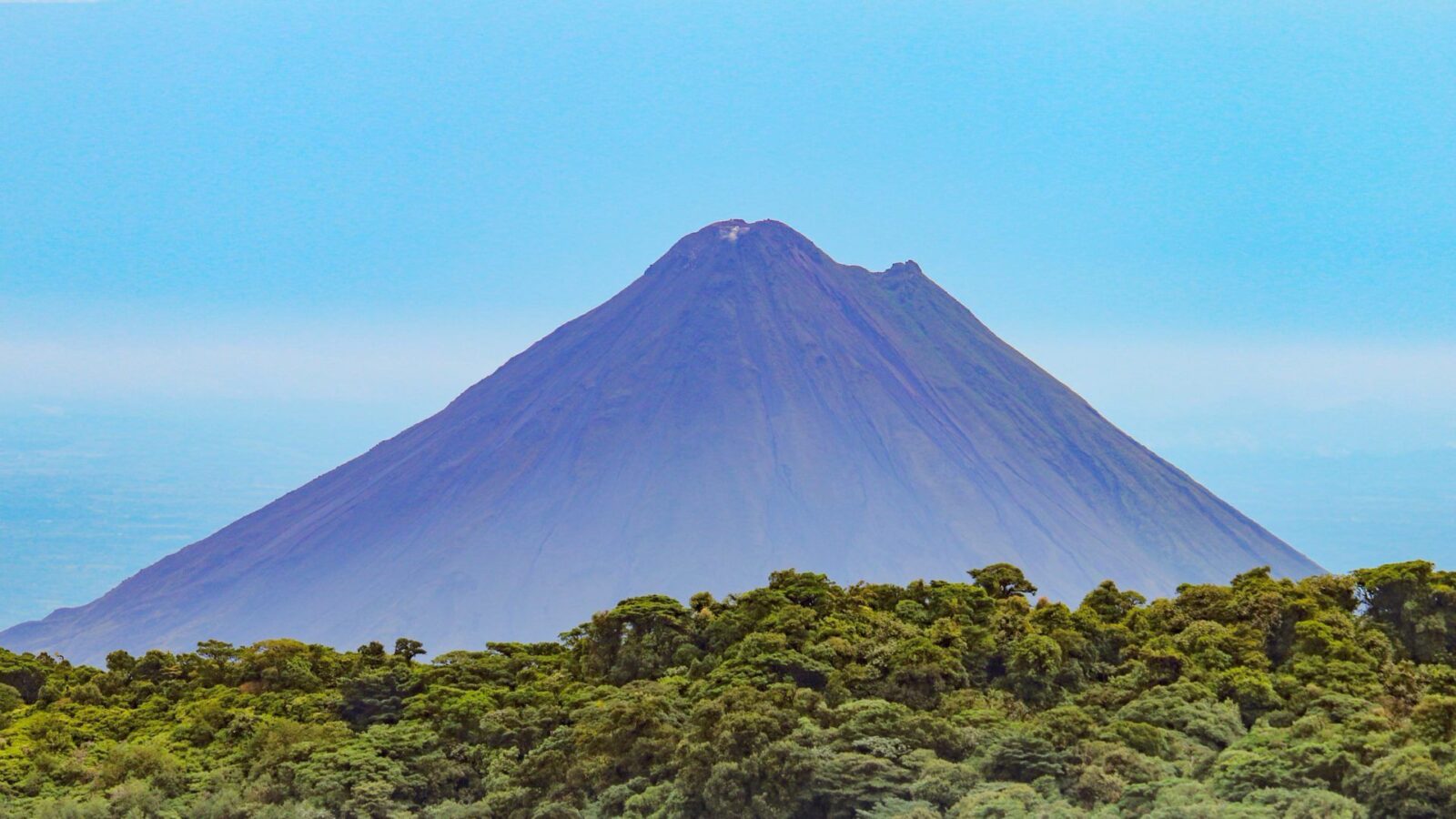 Unveiling the Wonders of La Fortuna and the Arenal Volcano | Mixtravel
